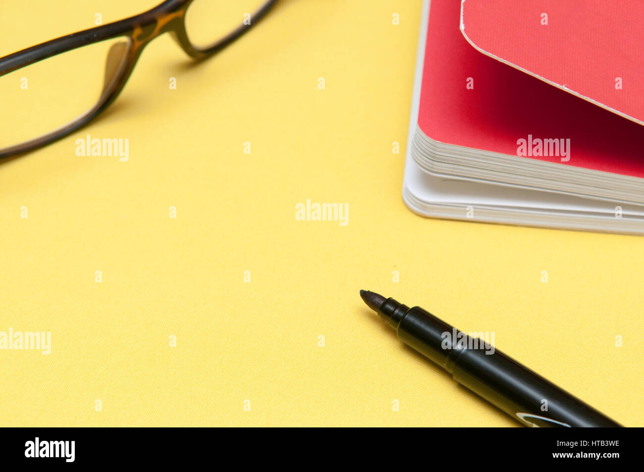 Office desk with notepad and copy space, modern layout Stock Photo - Alamy