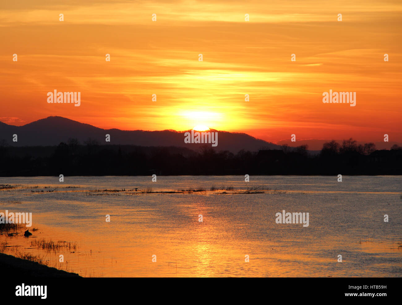 Artistic sunset hi-res stock photography and images - Alamy