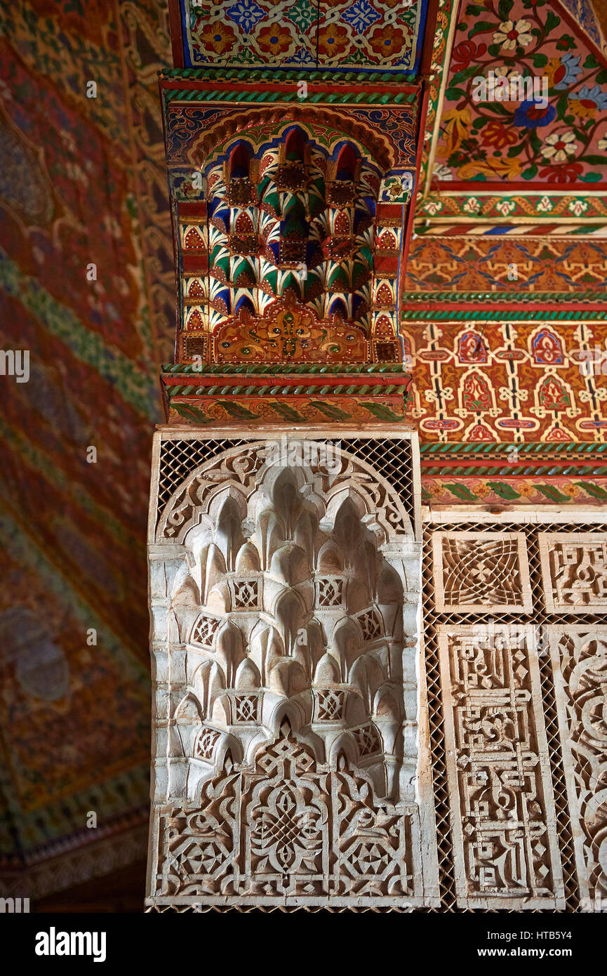 Berber Arabesque Mocarabe plasterwork pamnels and Muqarnas capitals and ...