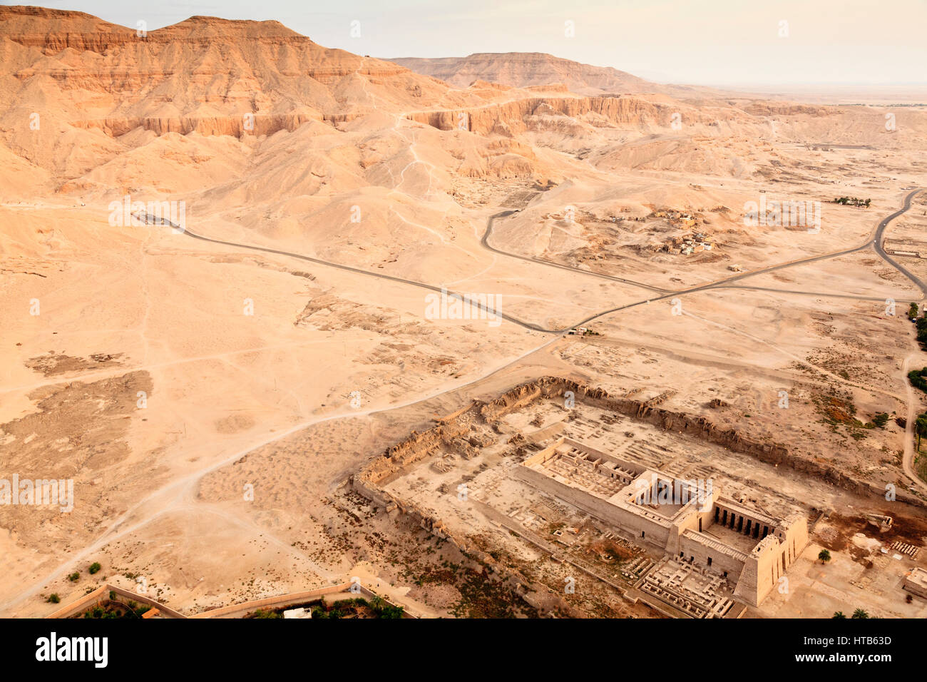 Egypt luxor aerial hi-res stock photography and images - Alamy