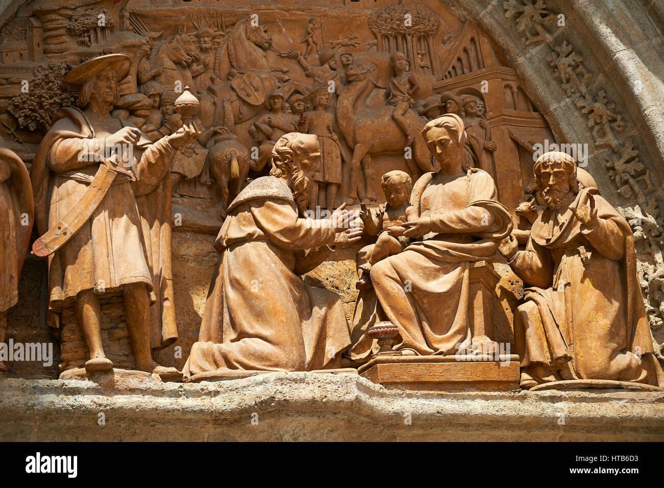 Door of Sticks or the Adoration of the Magi Statues entrance of the ...