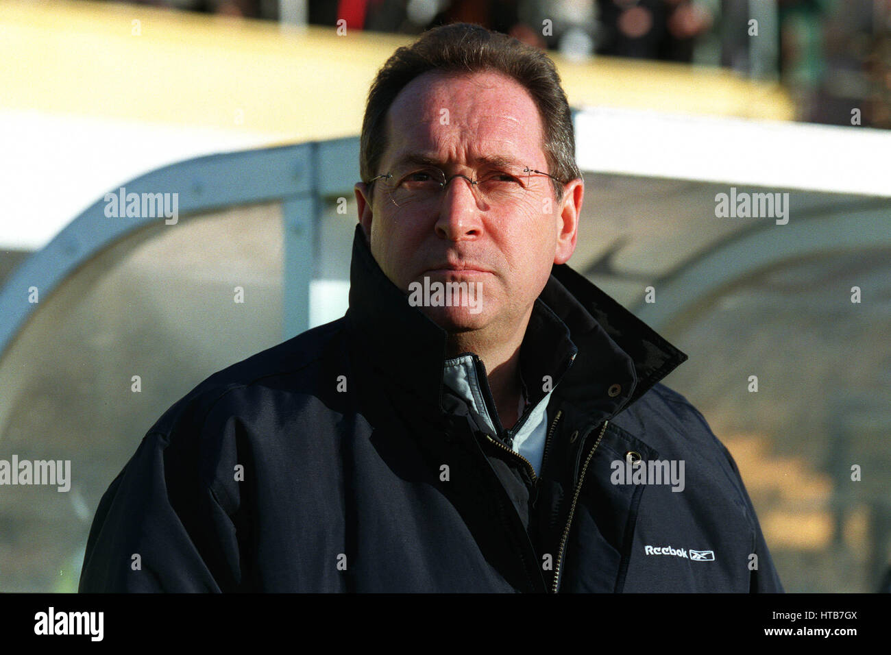 GERARD HOULLIER LIVERPOOL MANAGER 03 January 1999 Stock Photo - Alamy