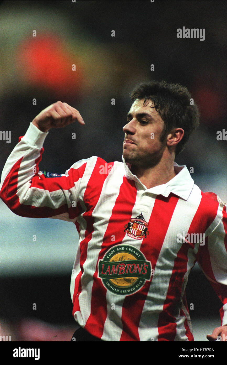 Kevin phillips 1999 hi-res stock photography and images - Alamy