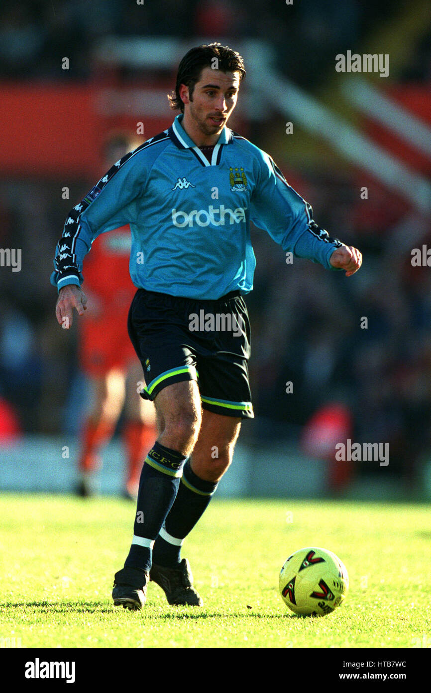 Lee crooks hi-res stock photography and images - Alamy