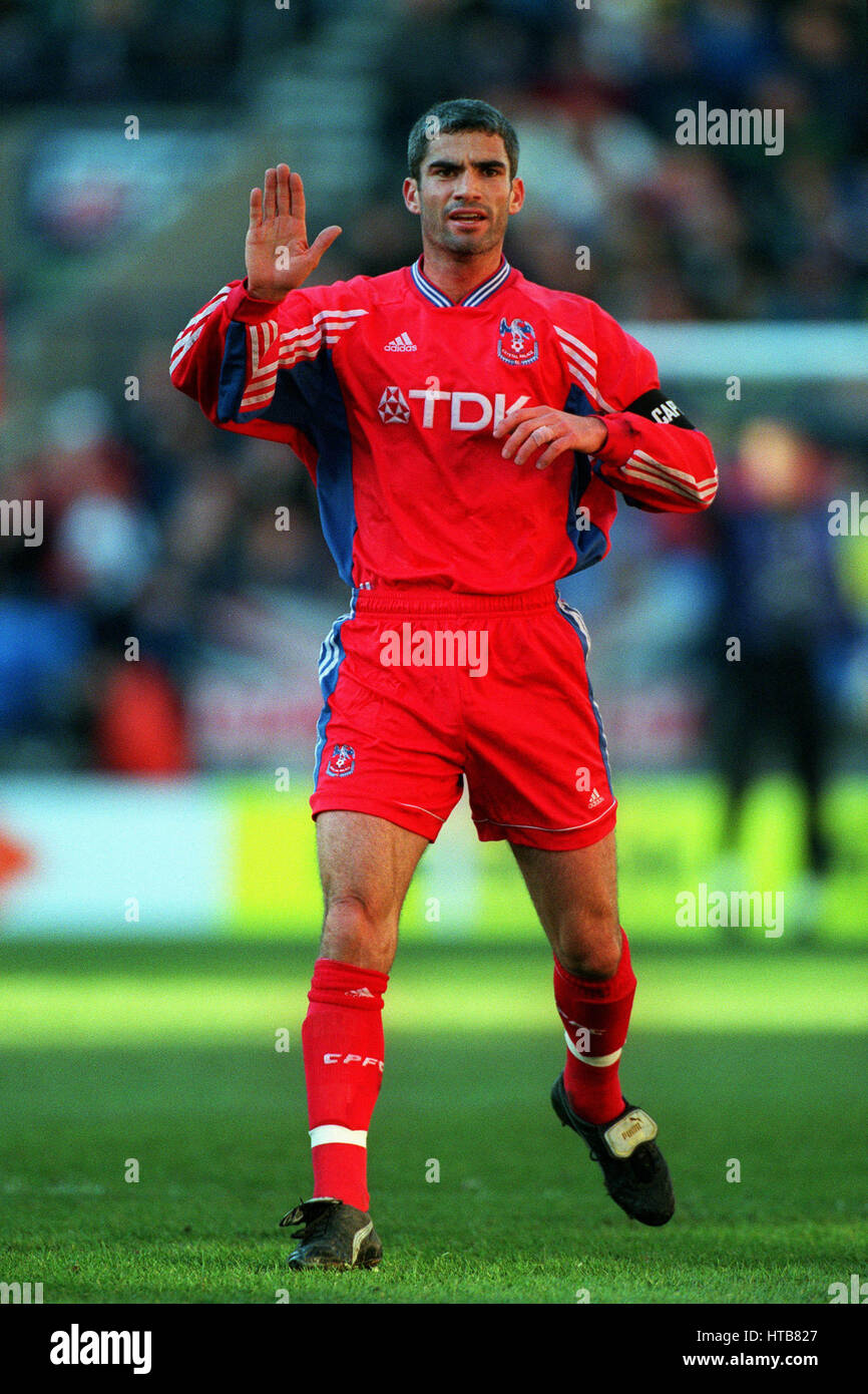 CRAIG FOSTER CRYSTAL PALACE FC 10 January 1999 Stock Photo - Alamy