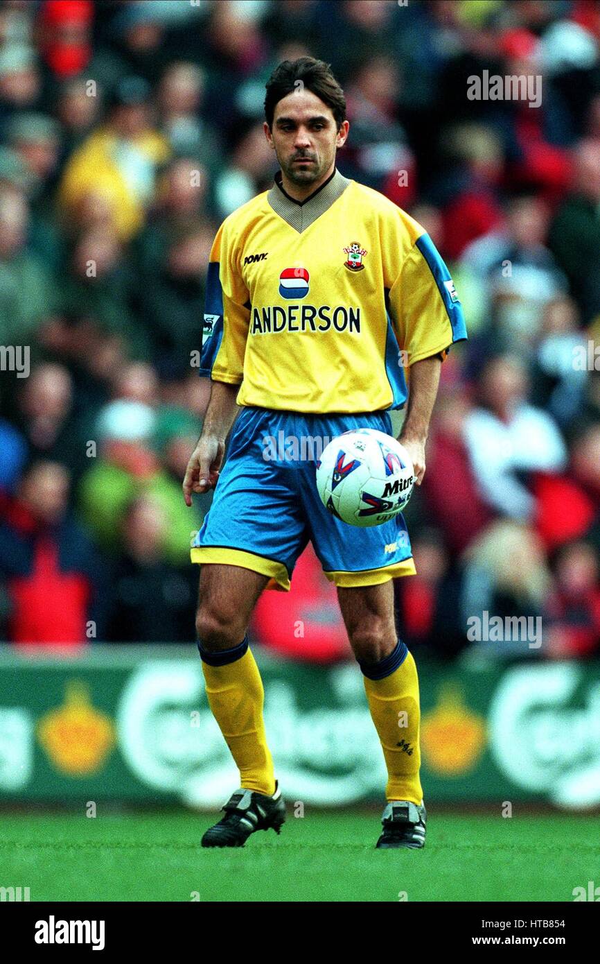 PATRICK COLLETER SOUTHAMPTON FC 16 January 1999 Stock Photo - Alamy