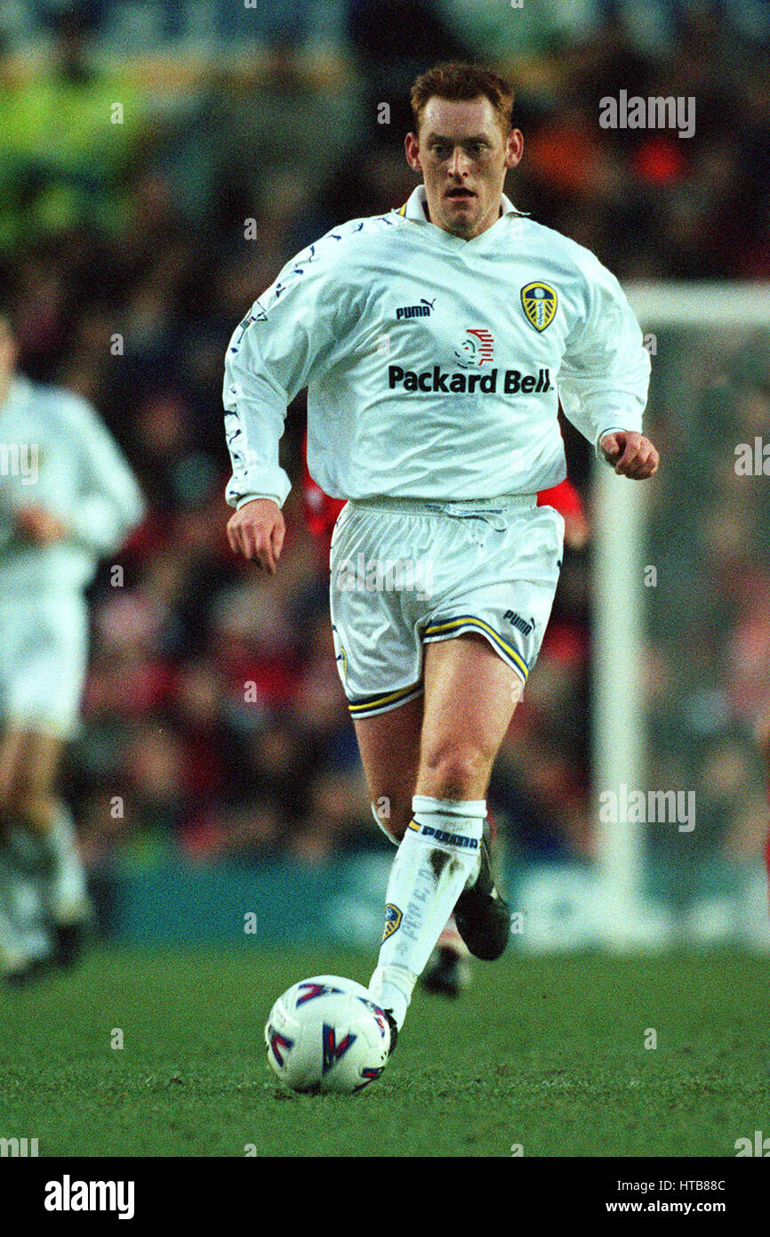 DAVID HOPKIN LEEDS UNITED FC 17 January 1999 Stock Photo - Alamy