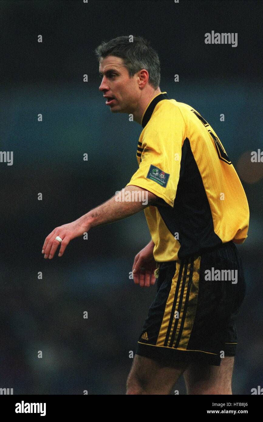 KIT SYMONS FULHAM FC 23 January 1999 Stock Photo - Alamy