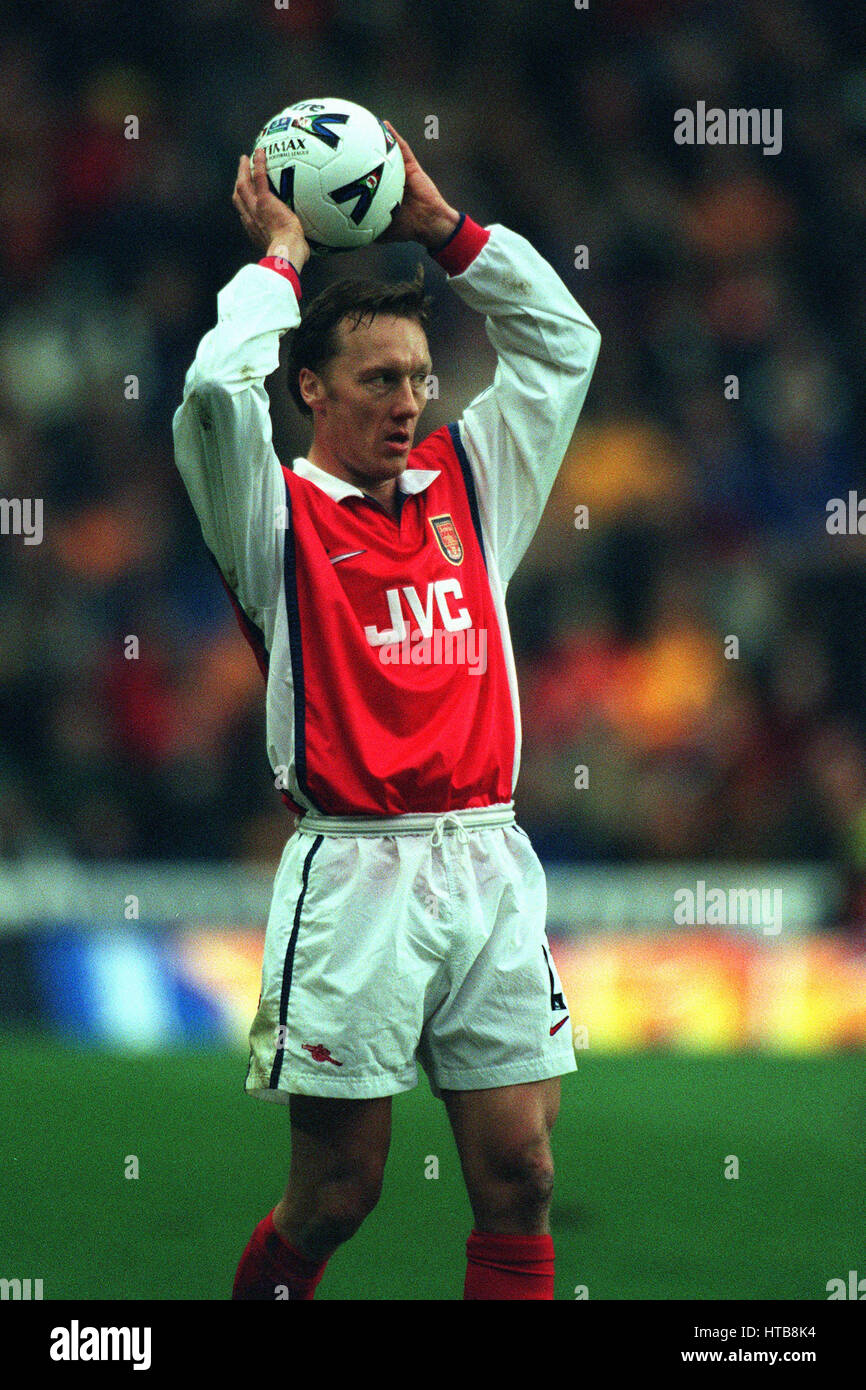 LEE DIXON ARSENAL FC 24 January 1999 Stock Photo - Alamy