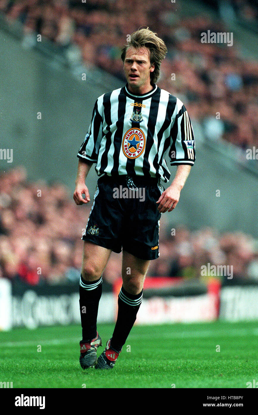WARREN BARTON NEWCASTLE UNITED FC 30 January 1999 Stock Photo - Alamy