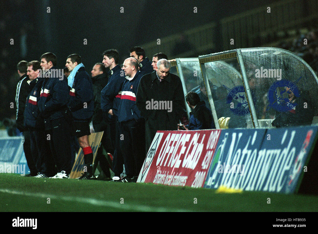 PETER REID & SUNDERLAND BENCH WATFORD V SUNDERLAND 01 February 1999 ...