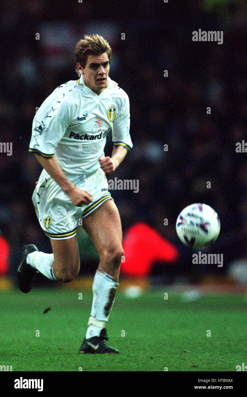 JONATHAN WOODGATE LEEDS UNITED FC 06 February 1999 Stock Photo - Alamy