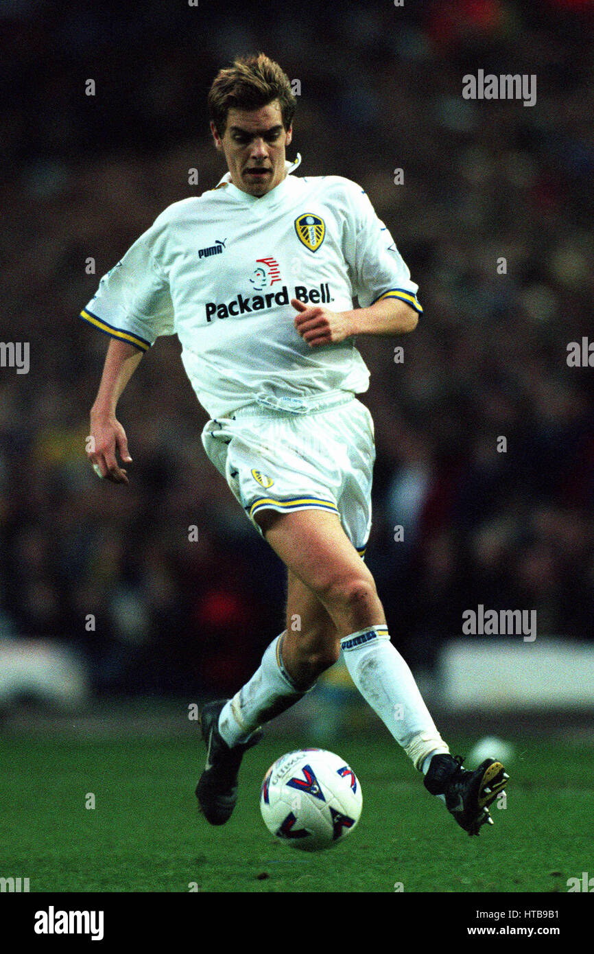 JONATHAN WOODGATE LEEDS UNITED FC 06 February 1999 Stock Photo - Alamy