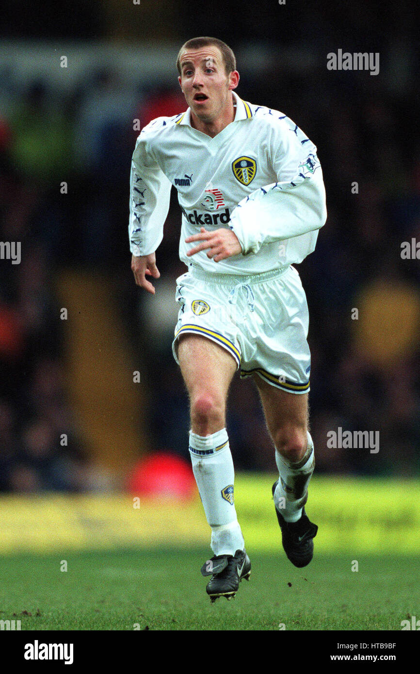 LEE BOWYER LEEDS UNITED FC 06 February 1999 Stock Photo - Alamy