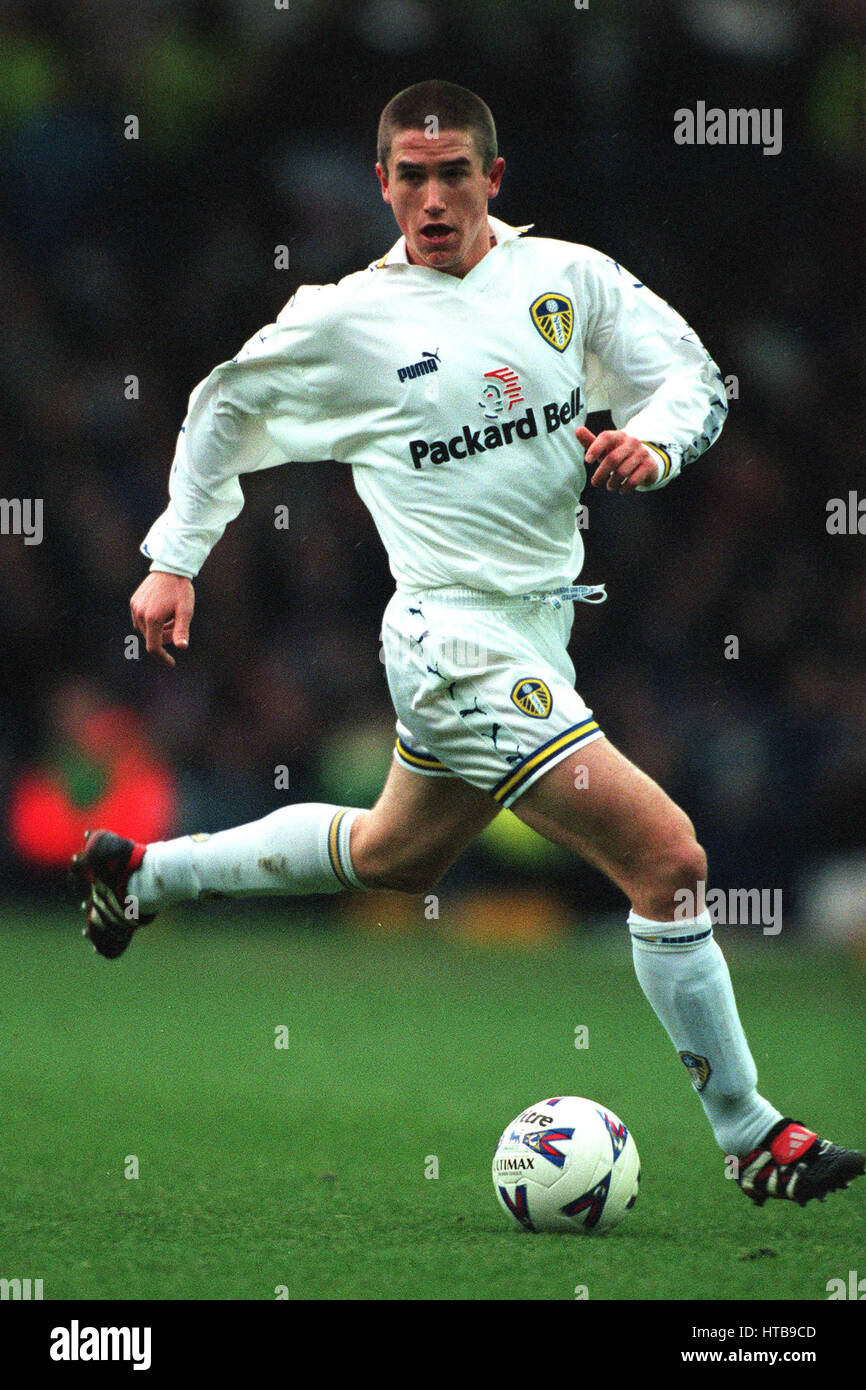 HARRY KEWELL LEEDS UNITED FC 06 February 1999 Stock Photo - Alamy