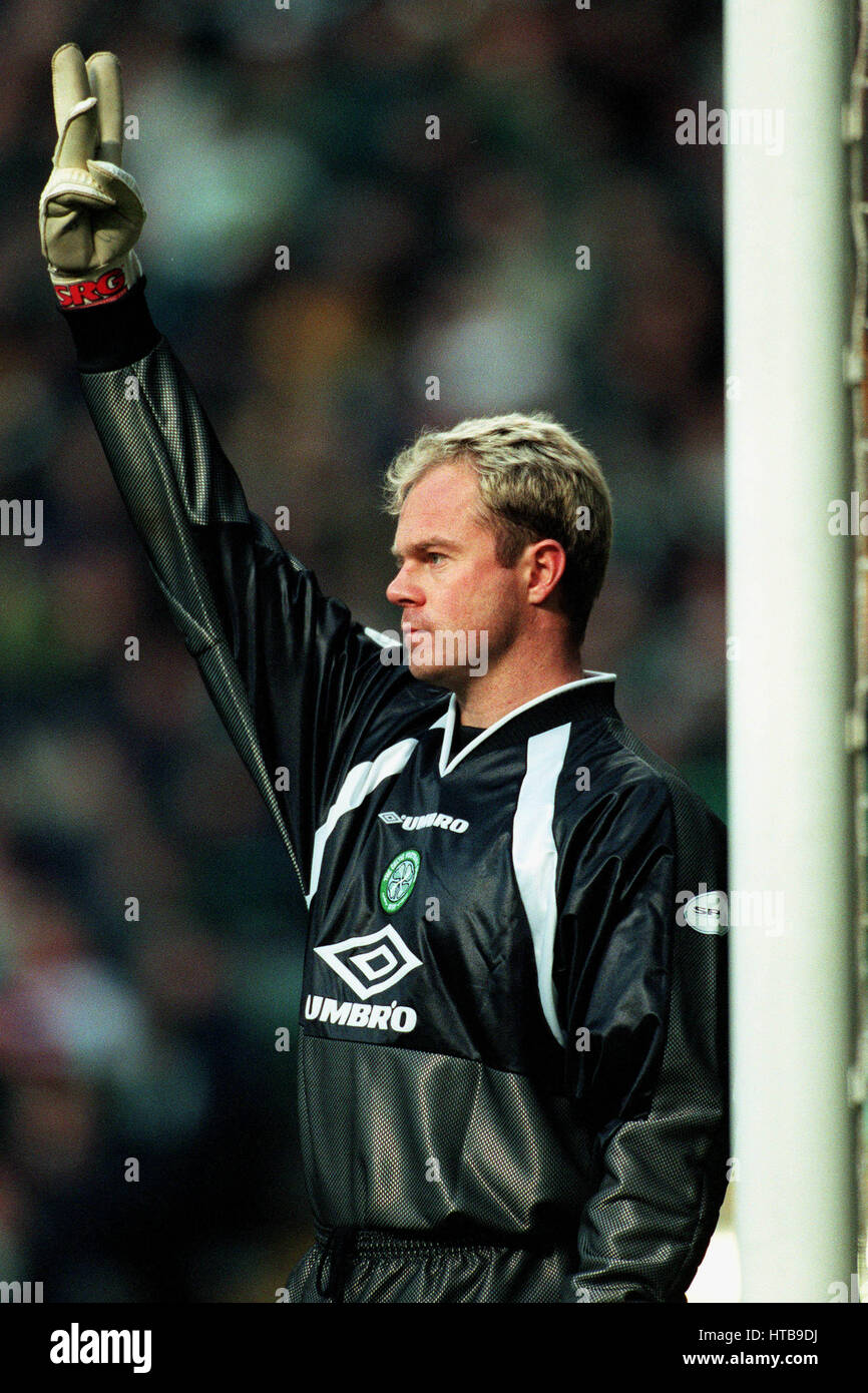 JONATHAN GOULD GLASGOW CELTIC FC 07 February 1999 Stock Photo - Alamy