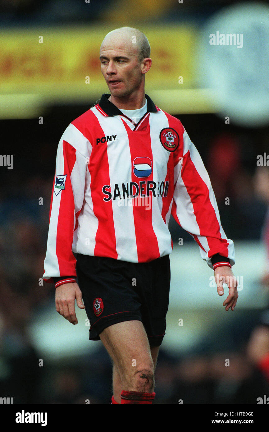 CHRIS MARSDEN SOUTHAMPTON FC 09 February 1999 Stock Photo - Alamy