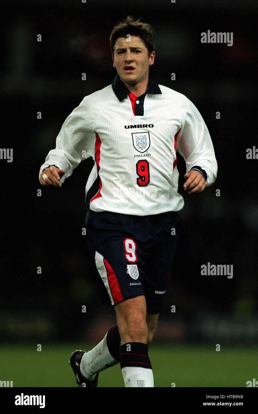 MICHAEL BRIDGES ENGLAND U21 & SUNDERLAND 09 February 1999 Stock Photo ...