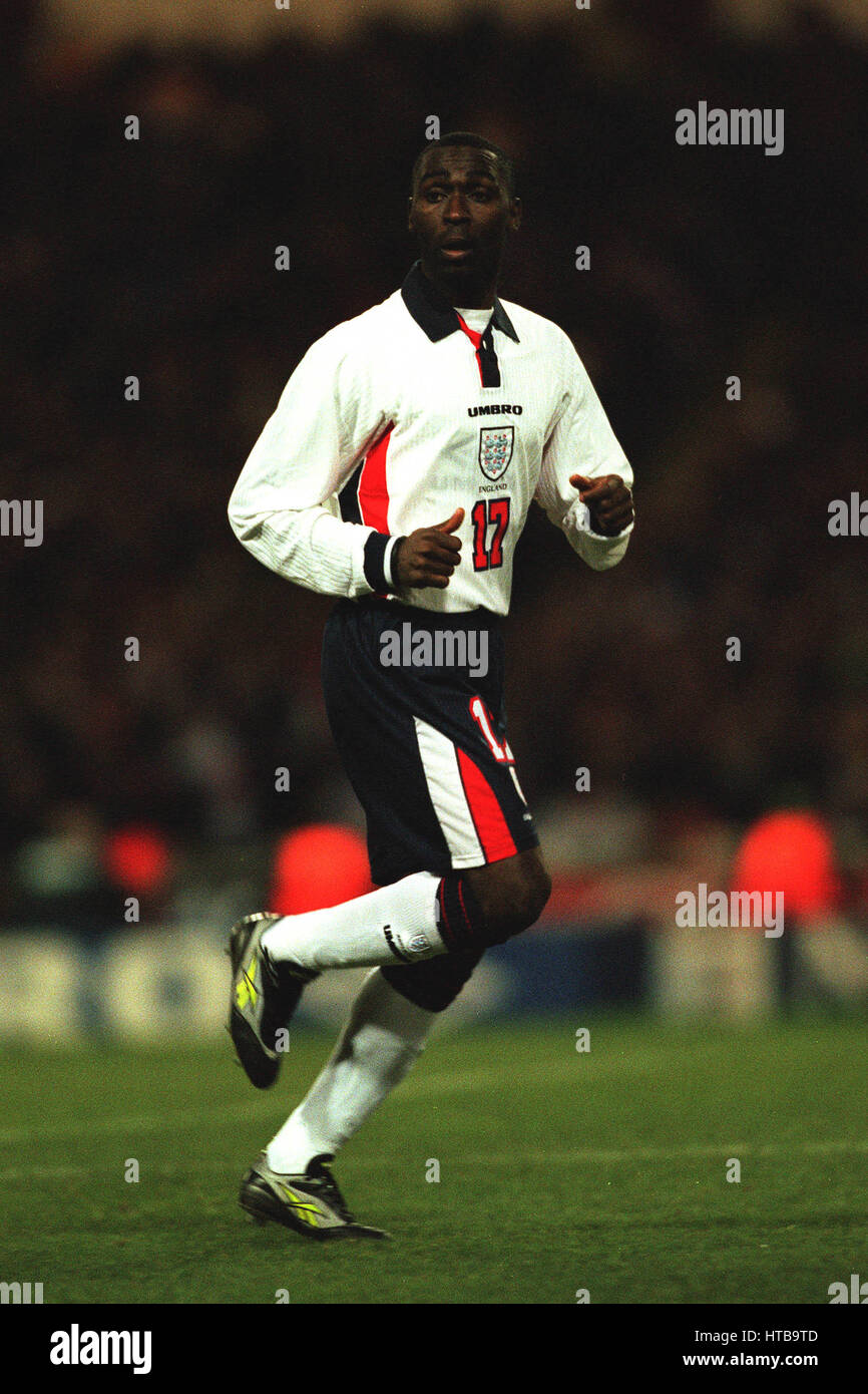 ANDY COLE ENGLAND & MANCHESTER UNITED FC 10 February 1999 Stock Photo ...