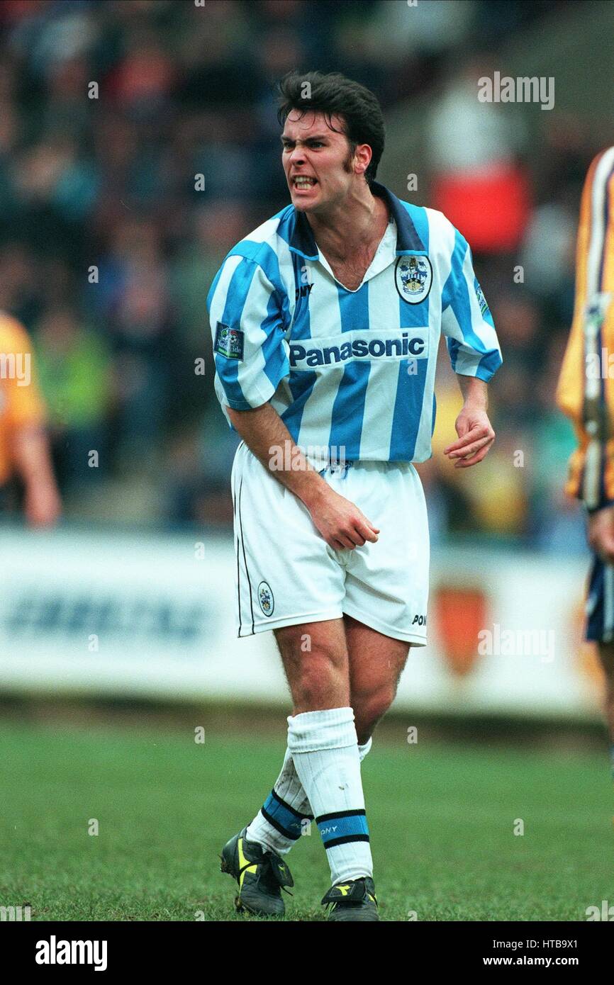 BEN THORNLEY HUDDERSFIELD TOWN FC 13 February 1999 Stock Photo - Alamy