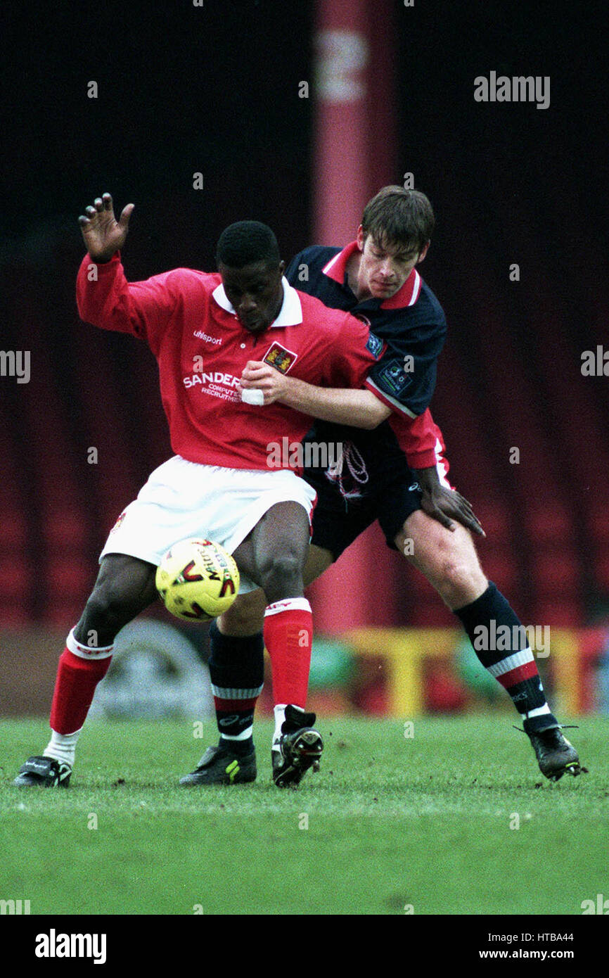 ADE AKINBIYI & PAUL BUTLER BRISTOL CITY V SUNDERLAND 13 February 1999 ...