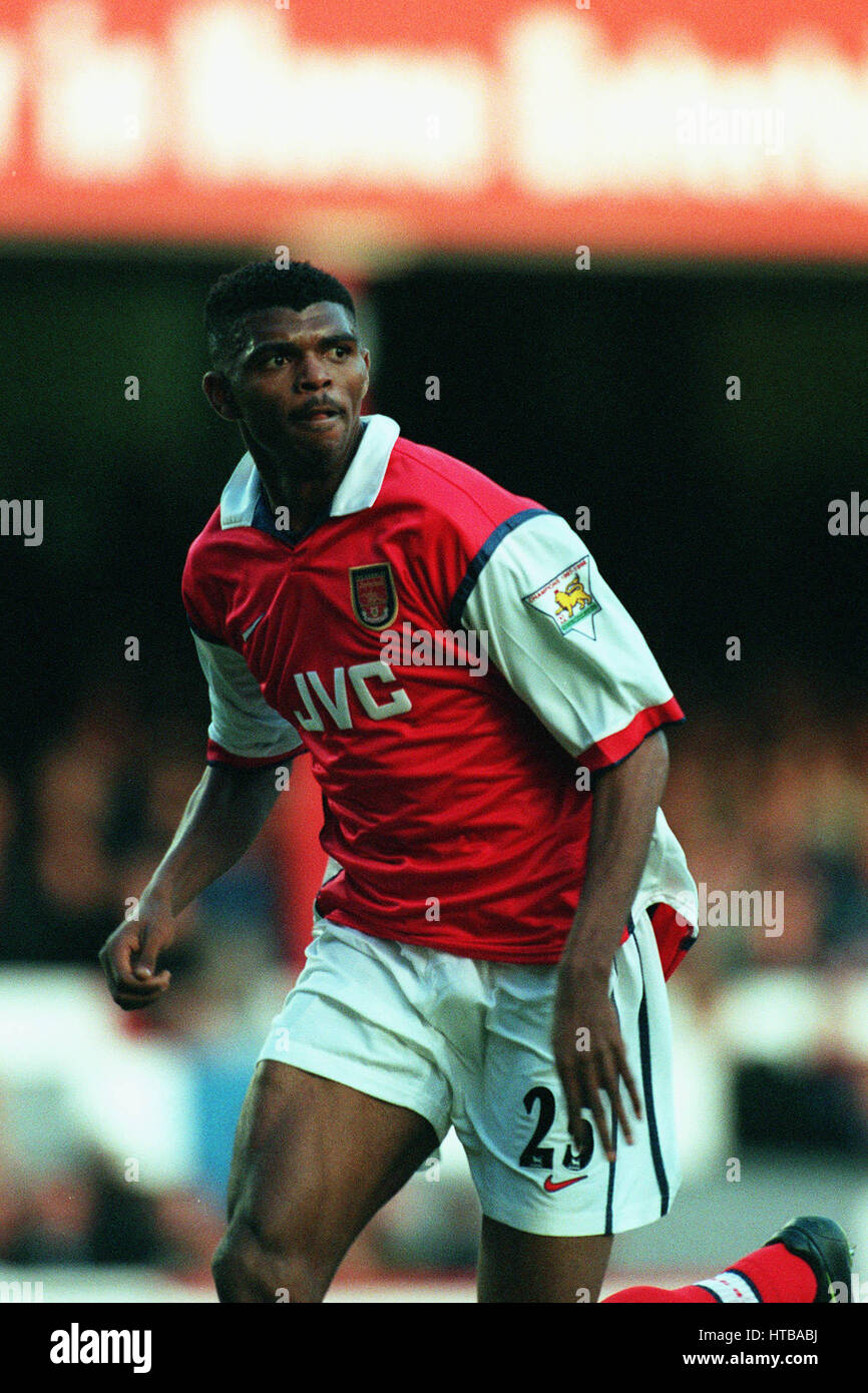 KANU ARSENAL FC 22 February 1999 Stock Photo - Alamy
