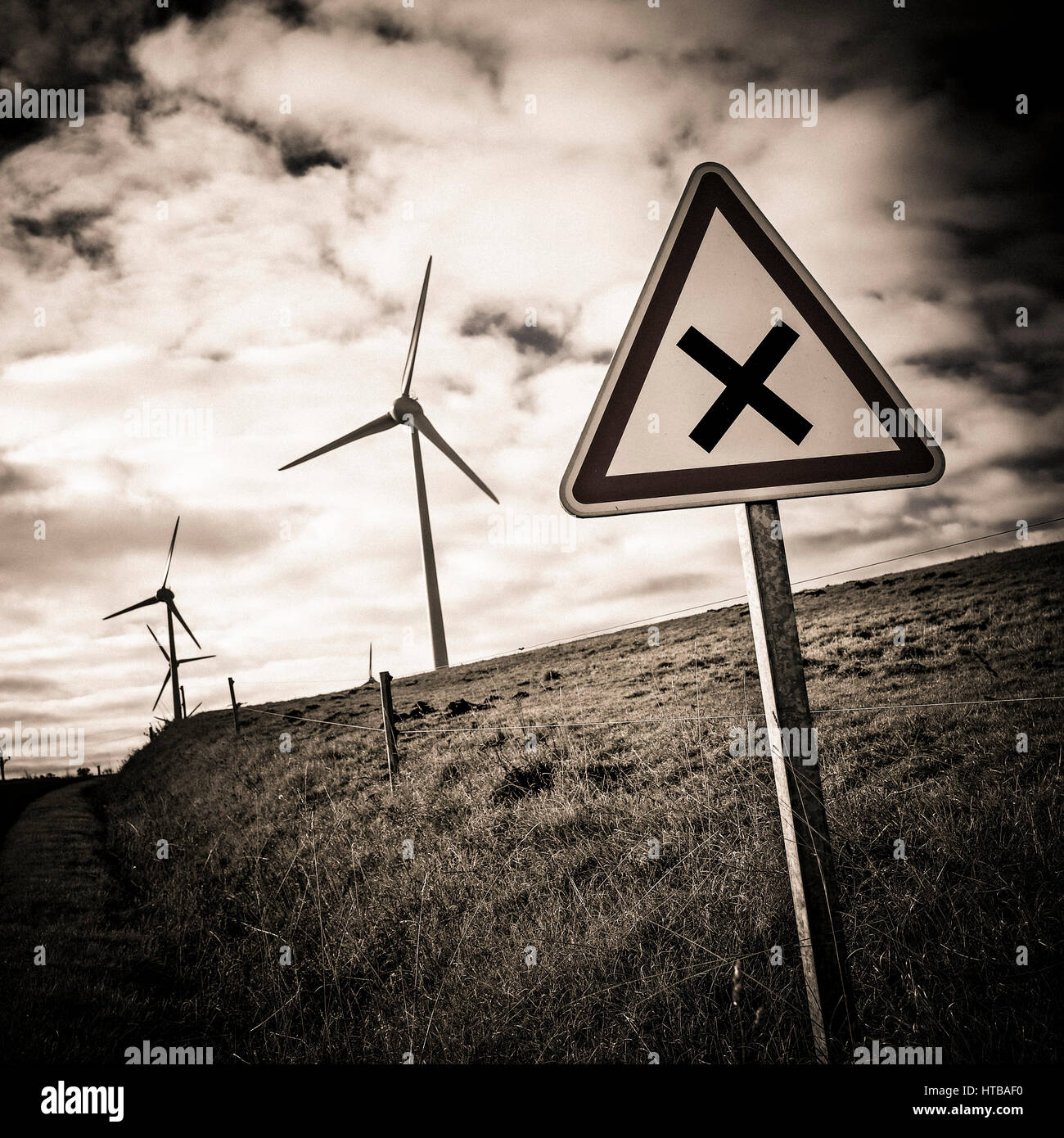 White turbines hi-res stock photography and images - Alamy