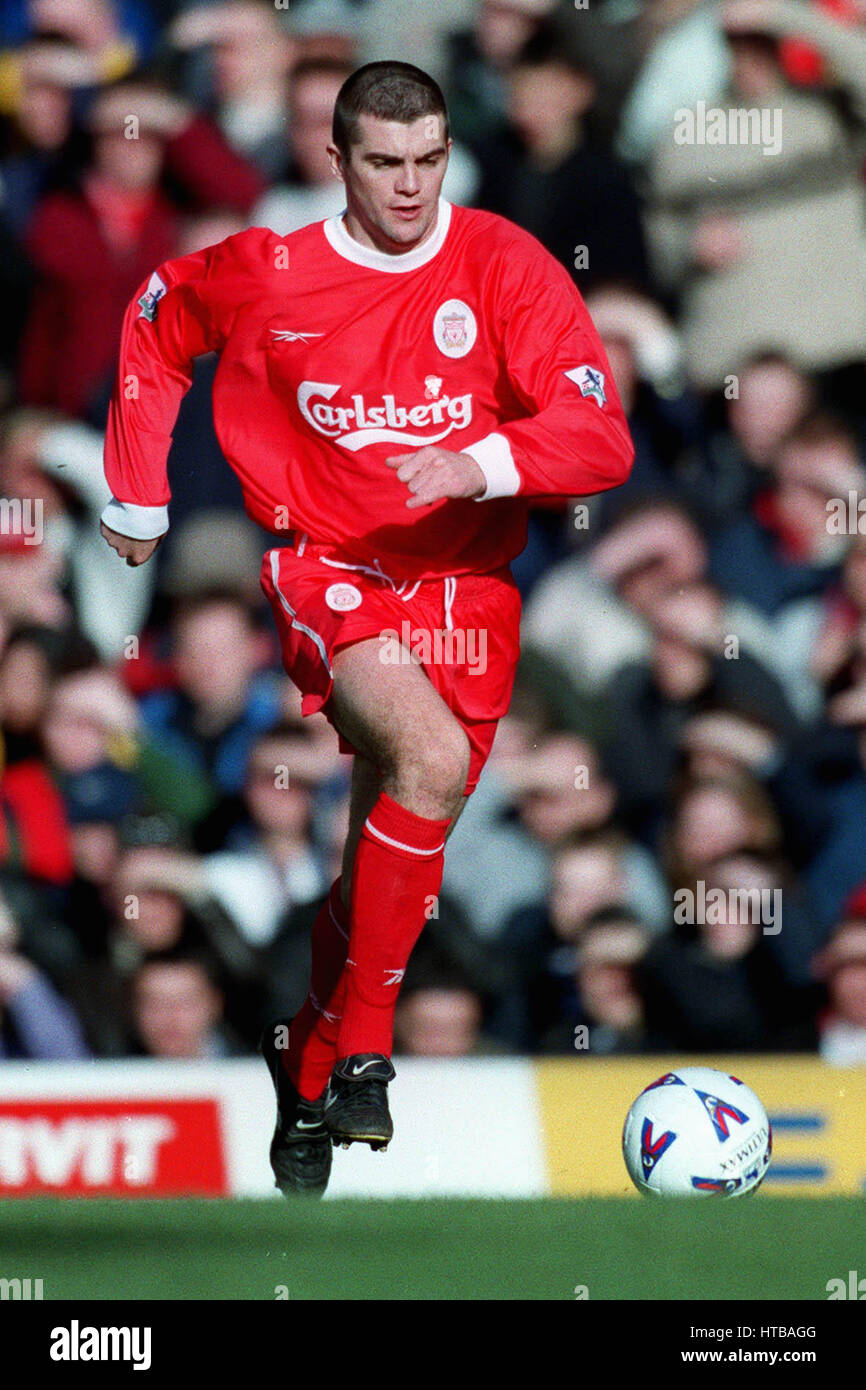 DOMINIC MATTEO LIVERPOOL FC 02 March 1999 Stock Photo - Alamy