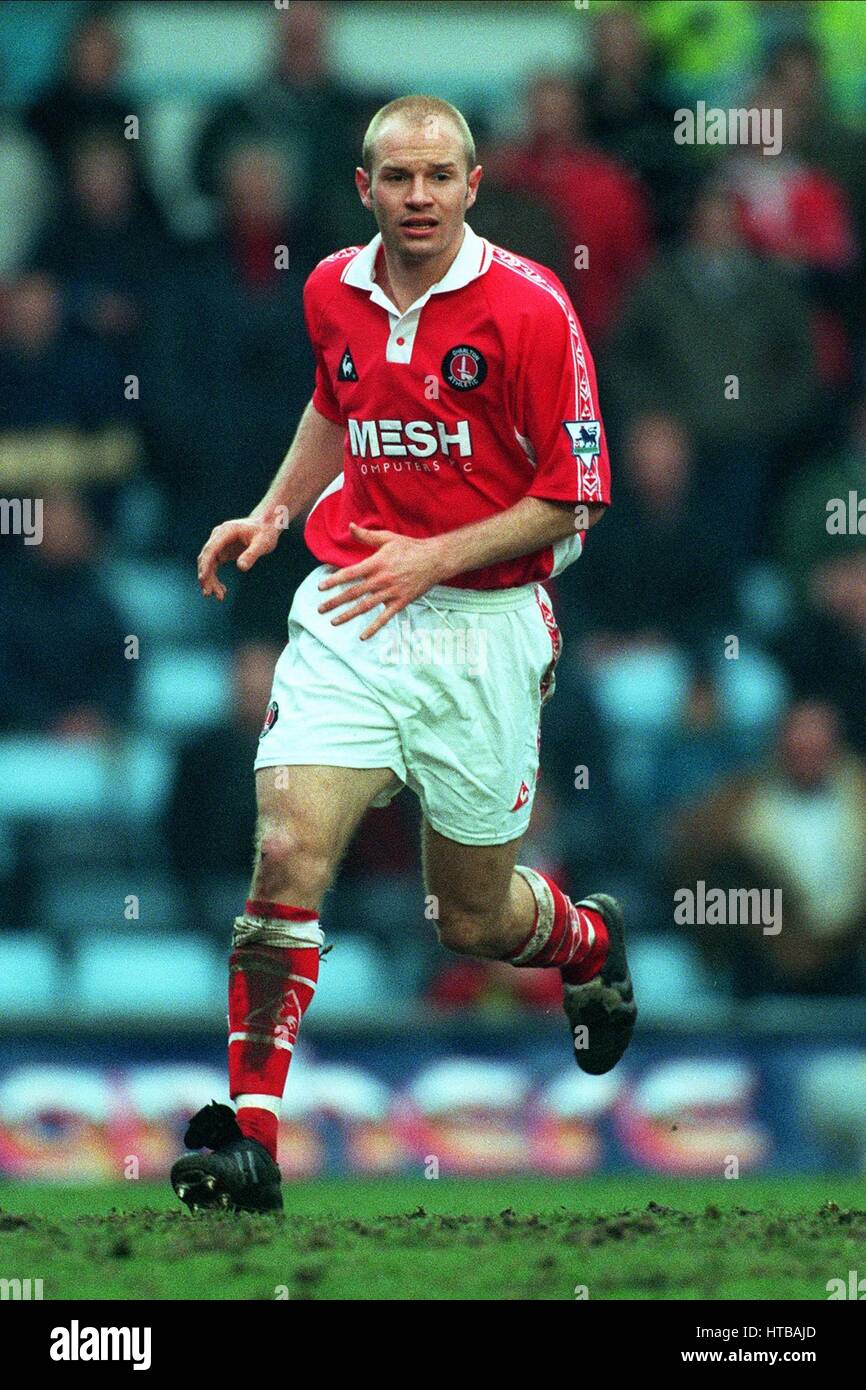 DANNY MILLS CHARLTON ATHLETIC FC 27 February 1999 Stock Photo - Alamy