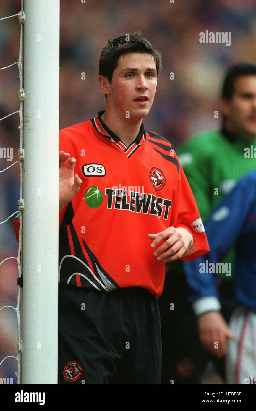 CRAIG EASTON DUNDEE UNITED FC 22 March 1999 Stock Photo - Alamy