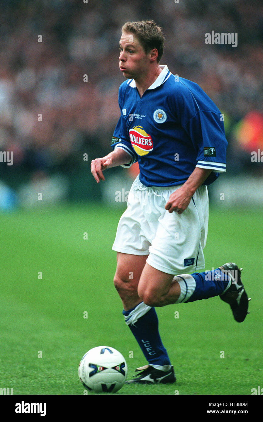 Steve guppy leicester city hi-res stock photography and images - Alamy