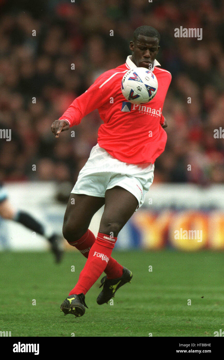 CHRIS BART-WILLIAMS NOTTINGHAM FOREST FC 20 March 1999 Stock Photo - Alamy