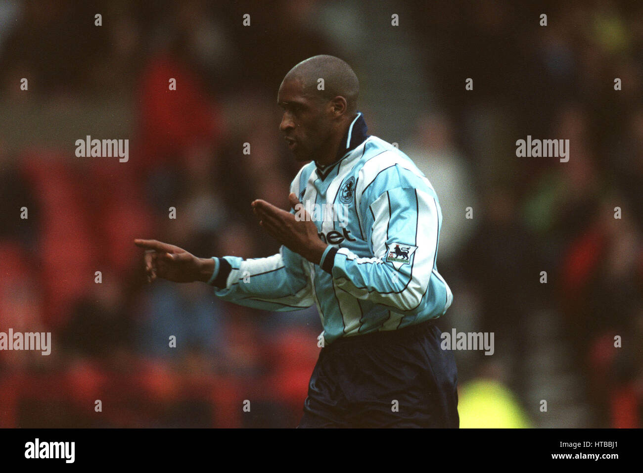BRIAN DEANE CELEBRATES WINNER NOTTM.FOREST V MIDDLESBROUGH 20 March ...