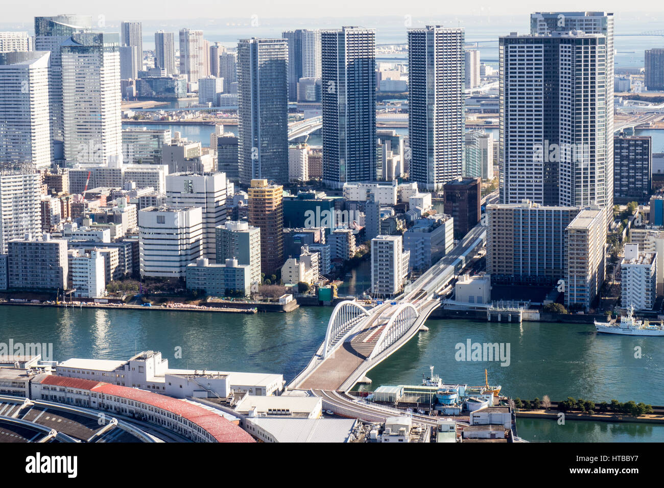 Overhead view of Sumida River and Kachidoki from Shiodome, Minato ...