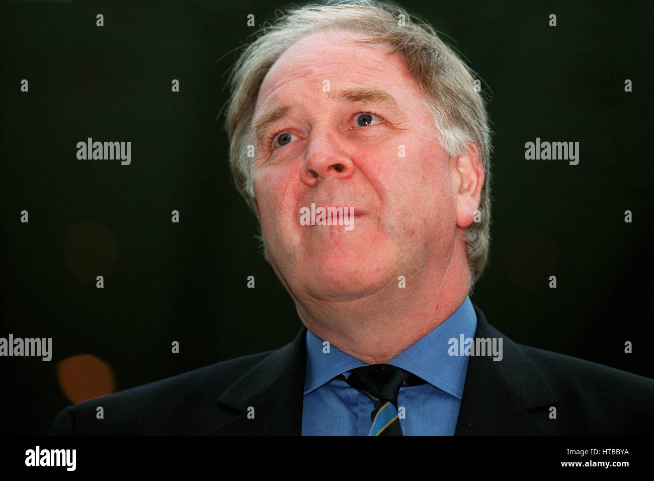 CRAIG BROWN SCOTLAND MANAGER 01 April 1999 Stock Photo - Alamy