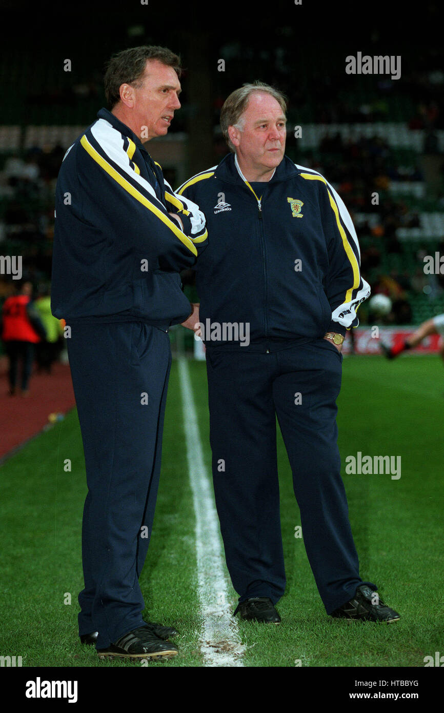 CRAIG BROWN & ALEX MILLER SCOTLAND FC 01 April 1999 Stock Photo - Alamy