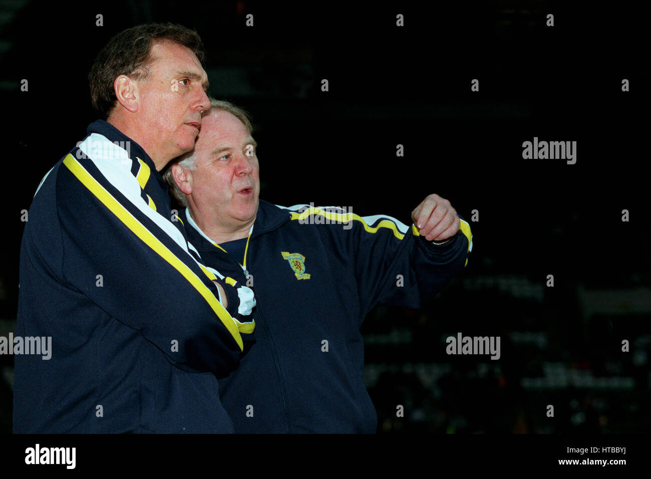 CRAIG BROWN & ALEX MILLER SCOTLAND FC 01 April 1999 Stock Photo - Alamy
