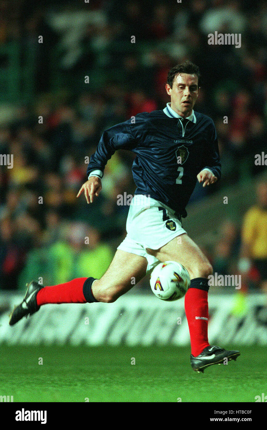 DAVID WEIR SCOTLAND & EVERTON FC 01 April 1999 Stock Photo - Alamy