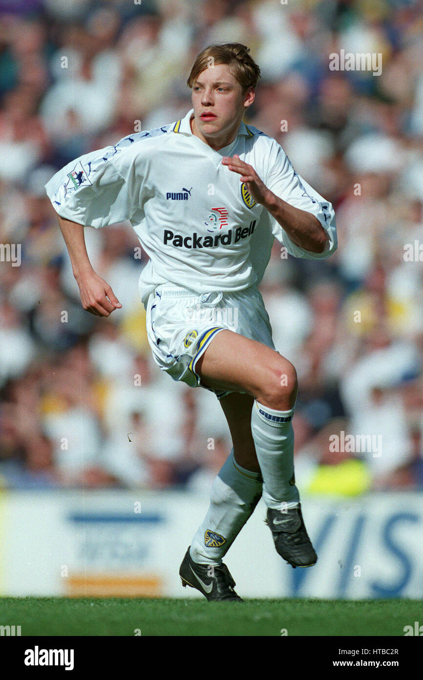 ALAN SMITH LEEDS UNITED FC 03 April 1999 Stock Photo - Alamy