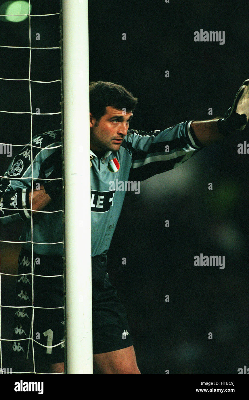 Peruzzi hi-res stock photography and images - Alamy