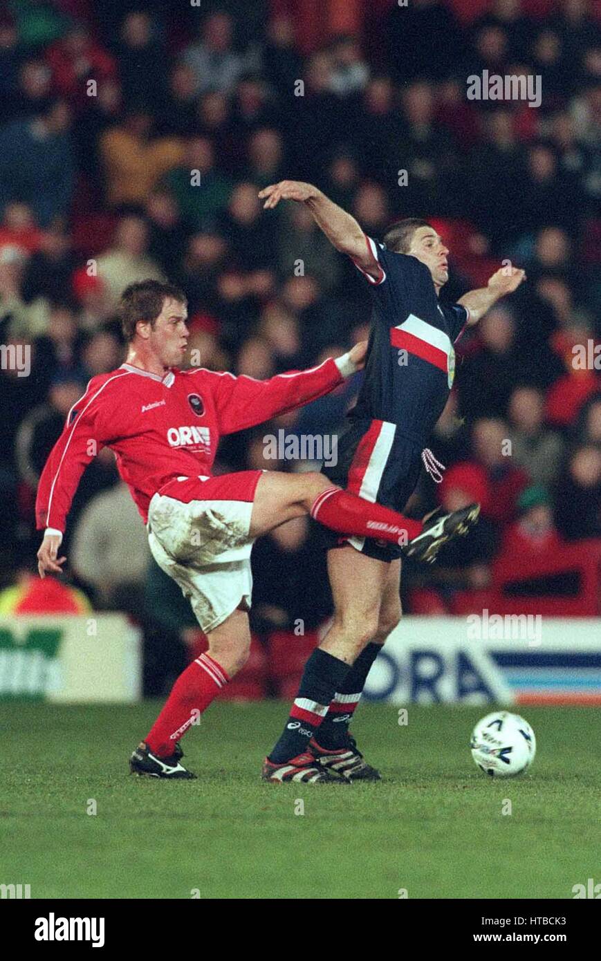 NIALL QUINN & SCOTT JONES BARNSLEY V SUNDERLAND 16 April 1999 Stock ...