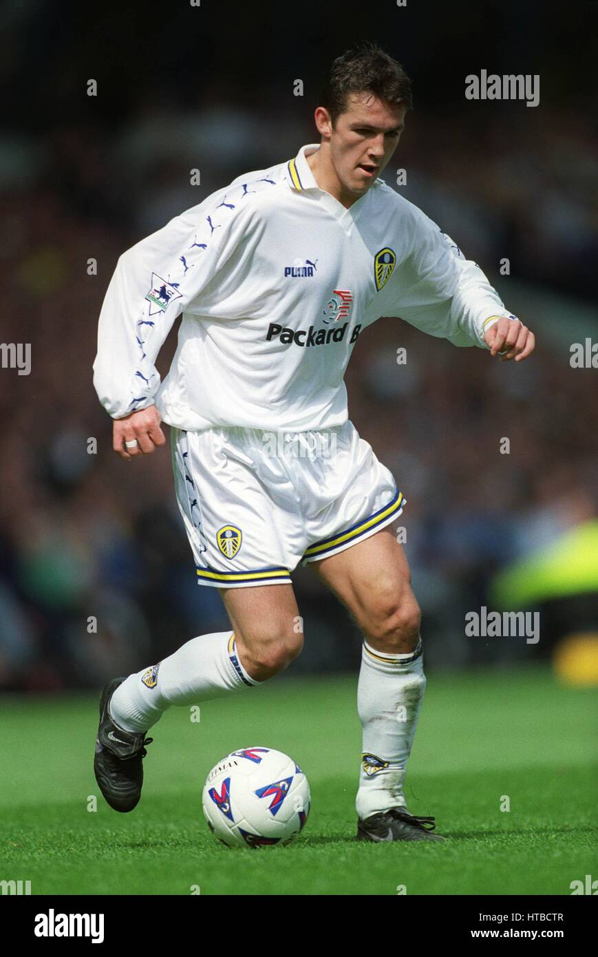 MATTHEW JONES LEEDS UNITED FC 26 April 1999 Stock Photo - Alamy