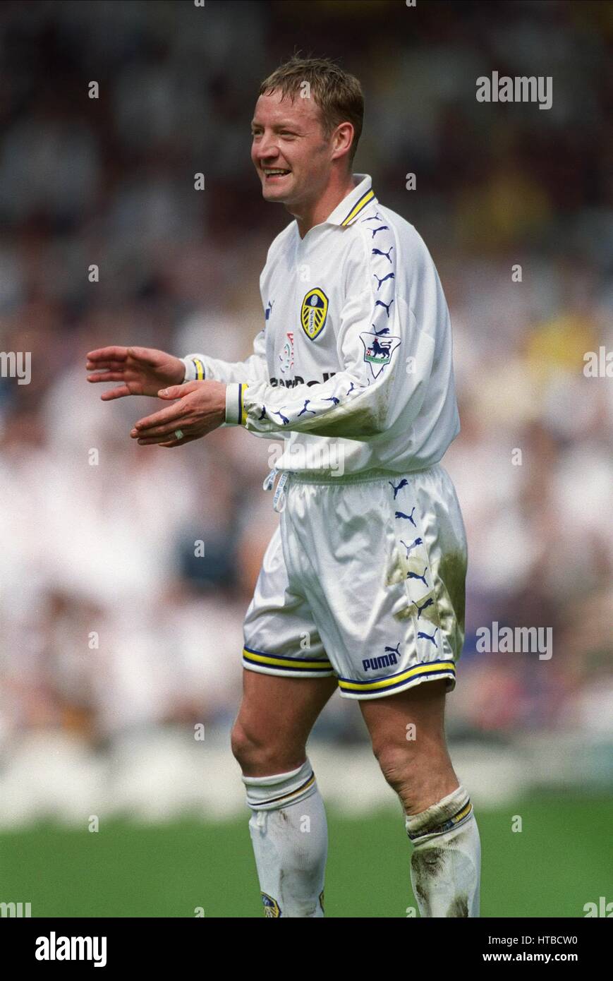 DAVID BATTY LEEDS UNITED FC 26 April 1999 Stock Photo - Alamy