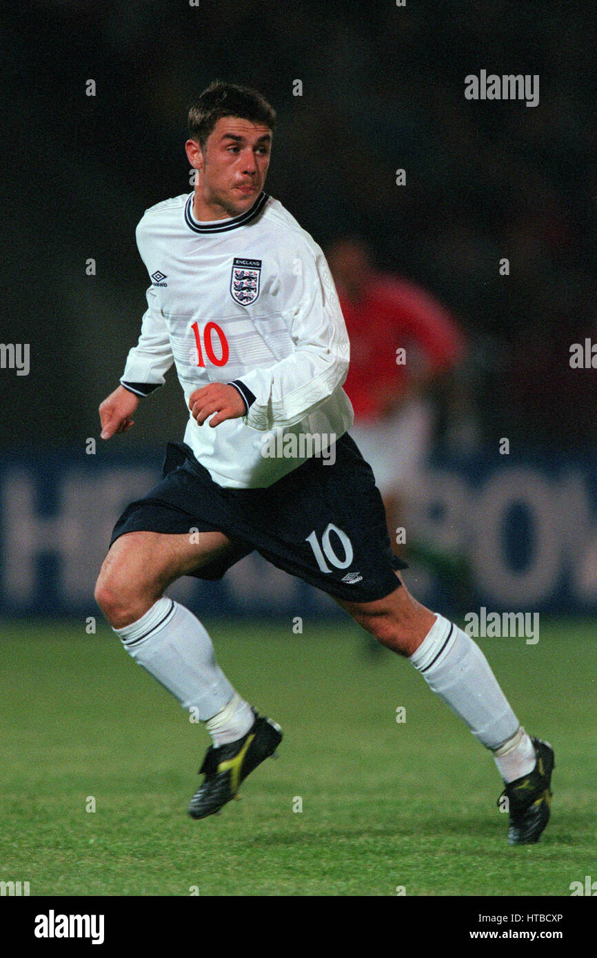 Kevin phillips england hi-res stock photography and images - Alamy
