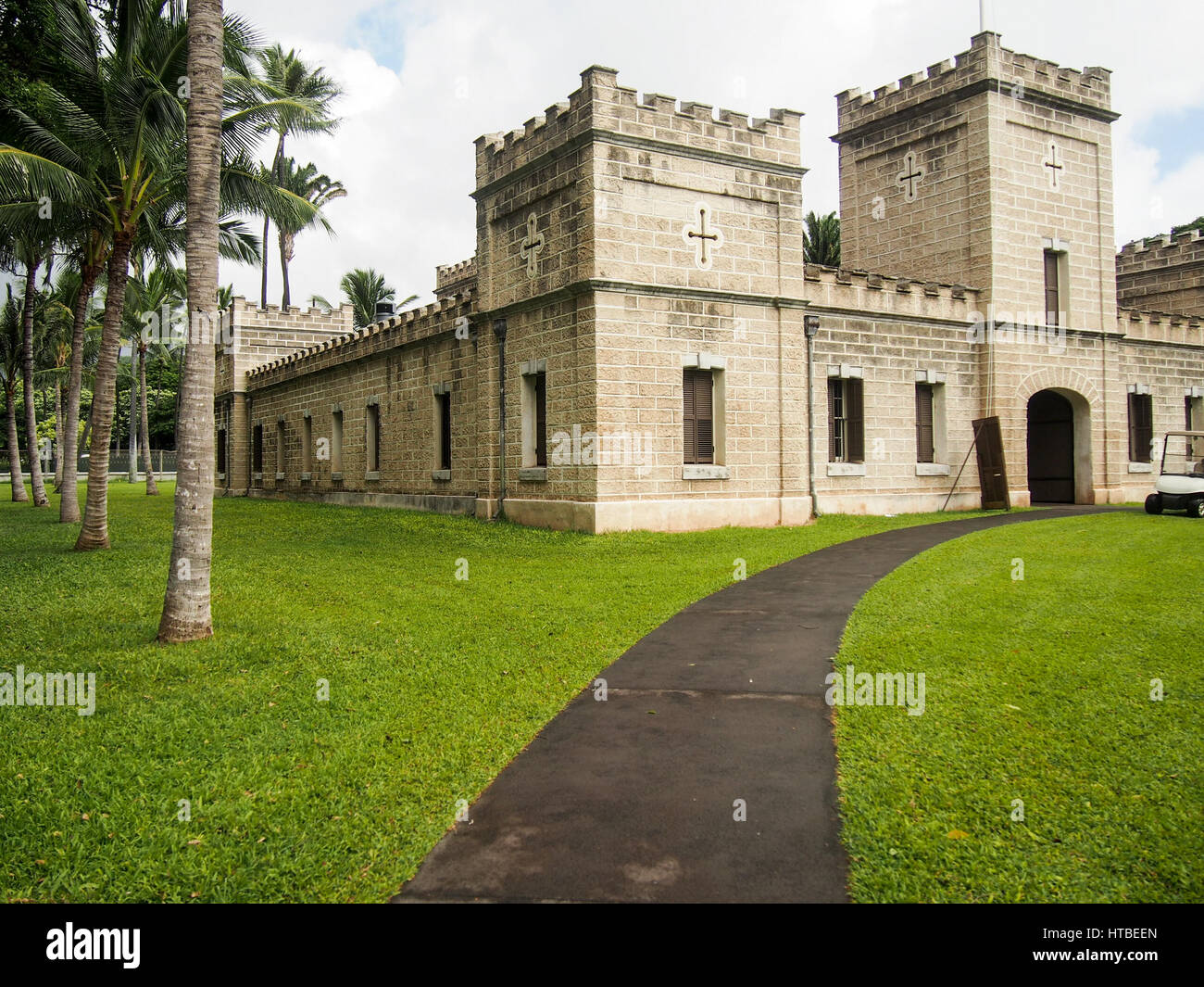 The old Hale Koa barracks building on the grounds of Iolani Palace in ...