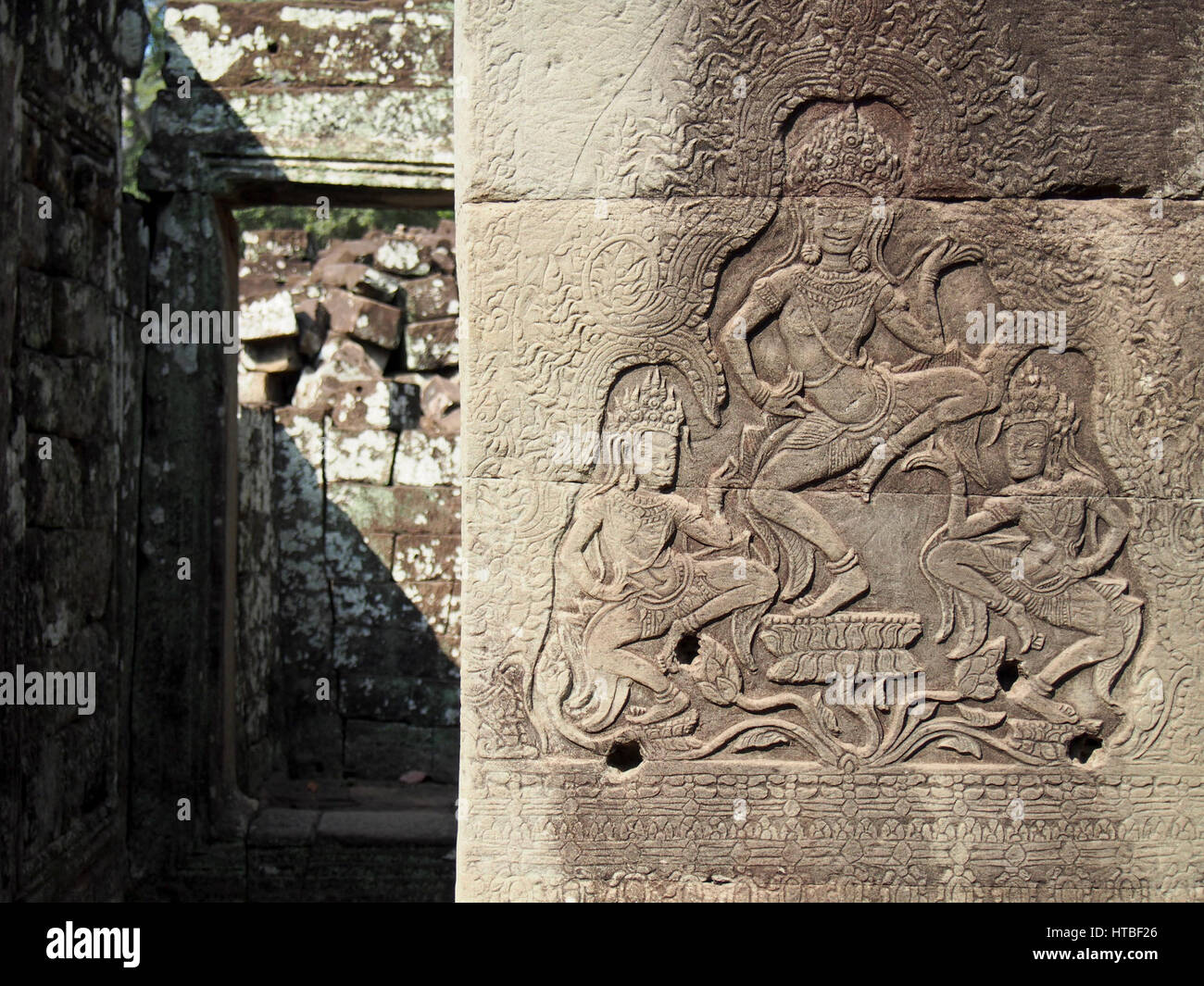 Detail of statues and carvings at iconic Angkor Wat Temple complex in ...