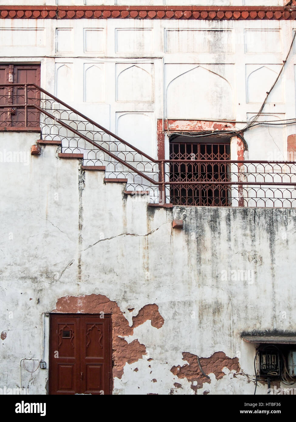 Railings stucco architecture hi-res stock photography and images - Alamy
