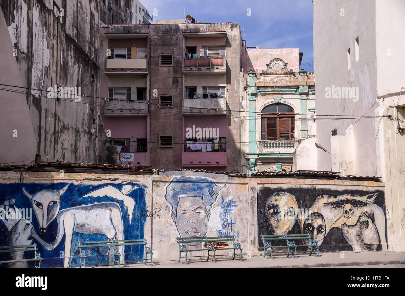 Havana, Cuba on December 23, 2015: Painted wall with old residential ...