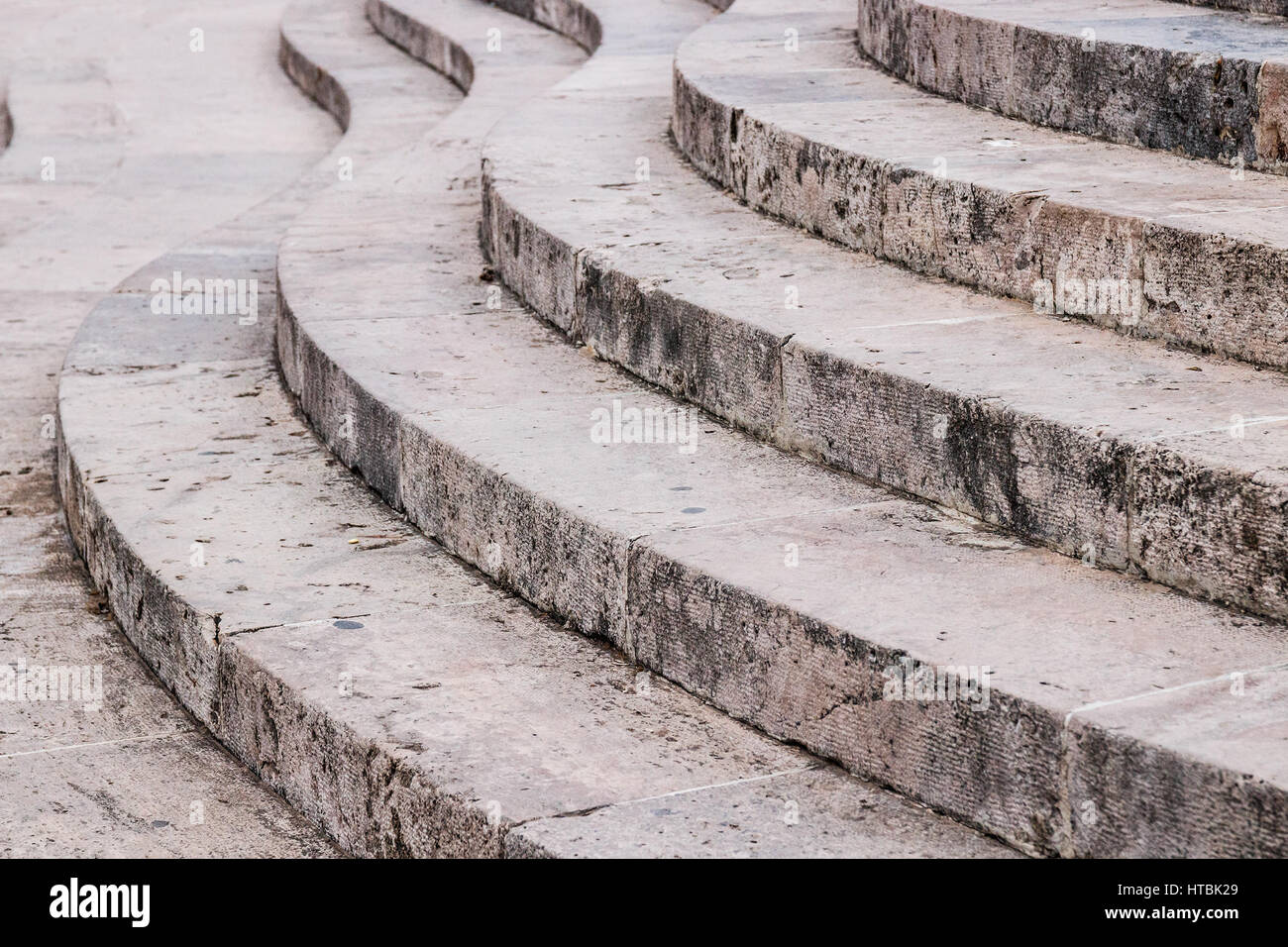 Curved stairs hi-res stock photography and images - Alamy