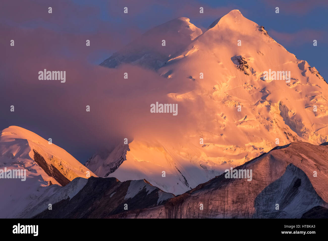 Mount hayes in the alaska hi-res stock photography and images - Alamy